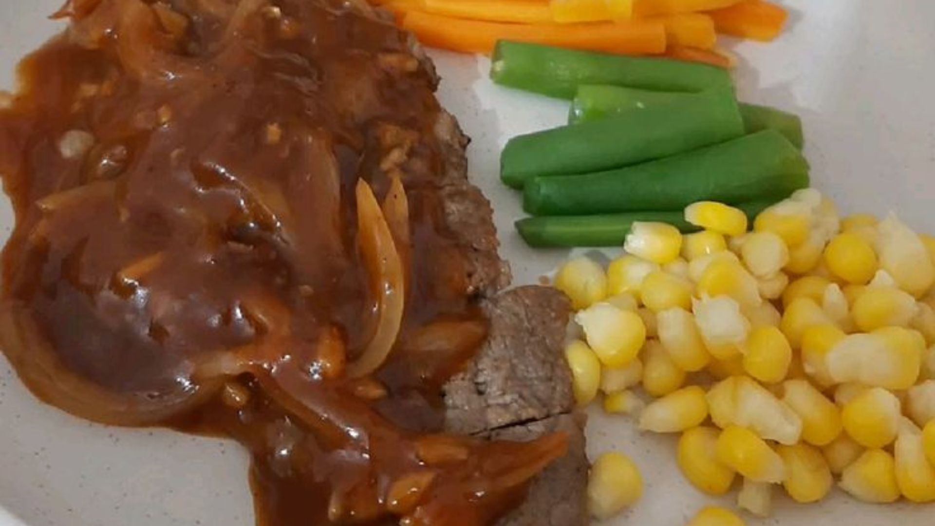 Cara Masak Daging Sapi Simple, Menu Enak Dengan Daging - Bawang Goreng ...